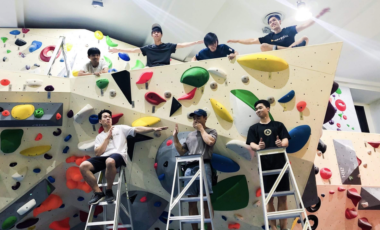 Fit Bloc - Singapore's largest indoor fitness and climbing gym